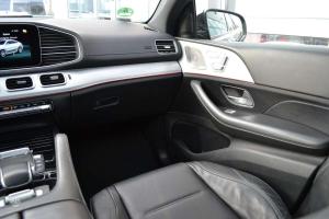 Melns Mercedes-Benz GLE 400 2022 Viļņa, ar dzinēja tilpumu 2.93 L un nobraukumu 86 tūkst. km par 51000 €, foto 34 vietnē AUTOMOTO.COM.LV