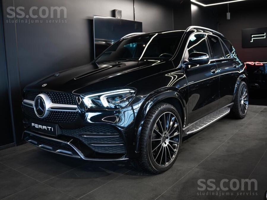 Melns Mercedes-Benz GLE 400 2022 Tallina, ar dzinēja tilpumu 0.00 L un nobraukumu 74 tūkst. km par 69900 €, foto 3 vietnē AUTOMOTO.COM.LV