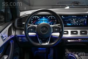 Melns Mercedes-Benz GLE 400 2022 Tallina, ar dzinēja tilpumu 0.00 L un nobraukumu 74 tūkst. km par 69900 €, foto 12 vietnē AUTOMOTO.COM.LV