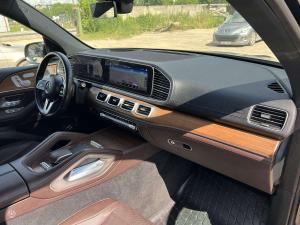Melns Mercedes-Benz GLE 400 2022 Kauņa, ar dzinēja tilpumu 2.93 L un nobraukumu 48 tūkst. km par 44900 €, foto 16 vietnē AUTOMOTO.COM.LV