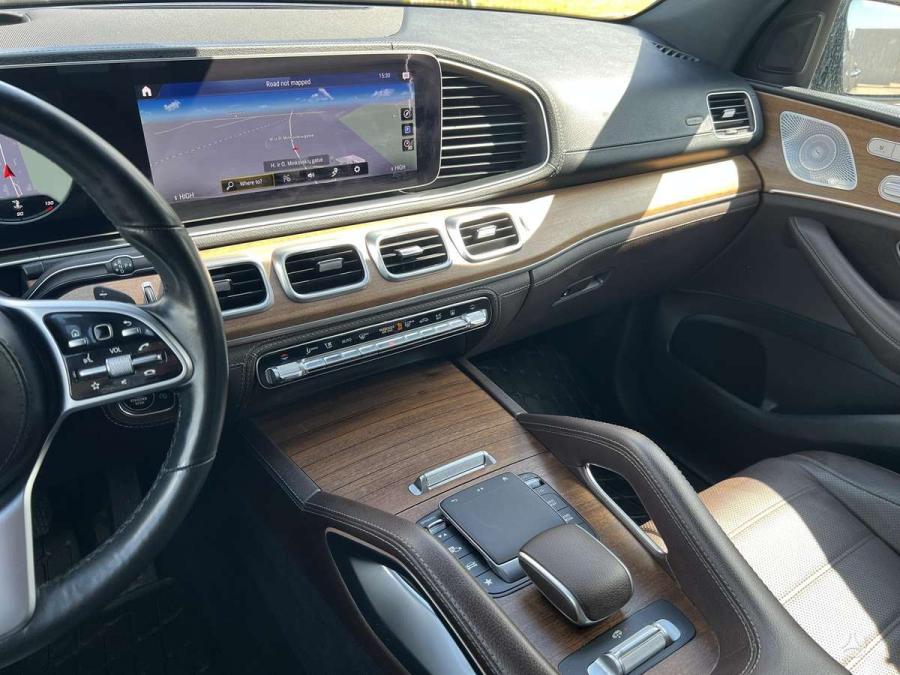 Melns Mercedes-Benz GLE 400 2022 Kauņa, ar dzinēja tilpumu 2.93 L un nobraukumu 48 tūkst. km par 44900 €, foto 23 vietnē AUTOMOTO.COM.LV