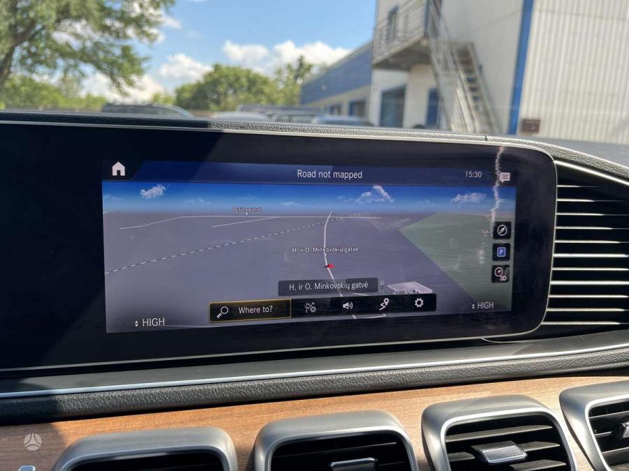 Melns Mercedes-Benz GLE 400 2022 Kauņa, ar dzinēja tilpumu 2.93 L un nobraukumu 48 tūkst. km par 44900 €, foto 26 vietnē AUTOMOTO.COM.LV