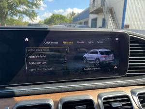 Melns Mercedes-Benz GLE 400 2022 Kauņa, ar dzinēja tilpumu 2.93 L un nobraukumu 48 tūkst. km par 44900 €, foto 30 vietnē AUTOMOTO.COM.LV
