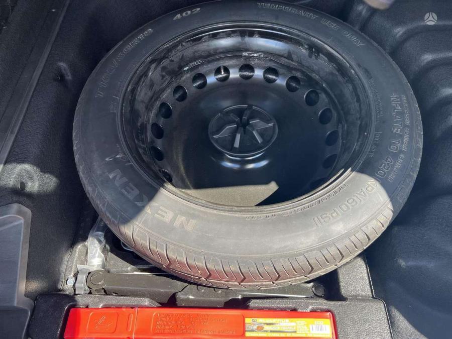 Melns Mercedes-Benz GLE 400 2022 Kauņa, ar dzinēja tilpumu 2.93 L un nobraukumu 48 tūkst. km par 44900 €, foto 57 vietnē AUTOMOTO.COM.LV