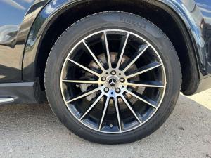 Melns Mercedes-Benz GLE 400 2022 Kauņa, ar dzinēja tilpumu 2.93 L un nobraukumu 48 tūkst. km par 44900 €, foto 59 vietnē AUTOMOTO.COM.LV