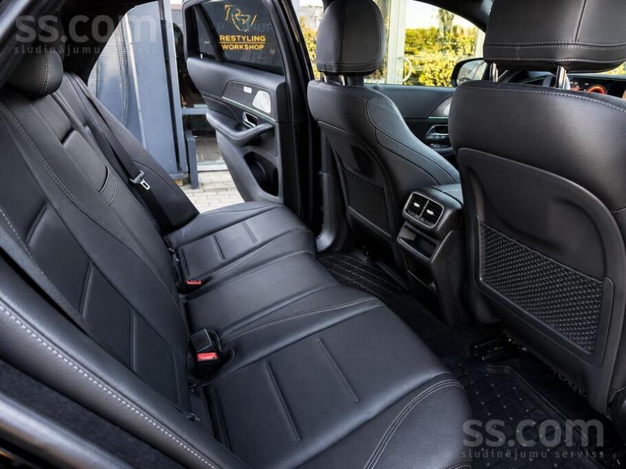 Black Mercedes-Benz GLE 400 2022 in Riga, with an engine capacity of 3.00 L and mileage of 65 thousand km for 72990 €, photo 11 on AUTOMOTO.COM.LV