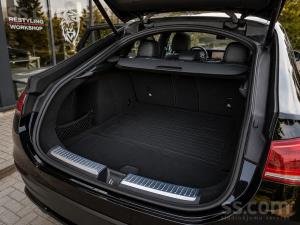 Black Mercedes-Benz GLE 400 2022 in Riga, with an engine capacity of 3.00 L and mileage of 65 thousand km for 72990 €, photo 14 on AUTOMOTO.COM.LV