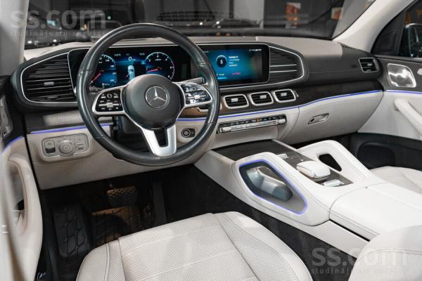 Melns Mercedes-Benz GLE 400 2022 Rīga, ar dzinēja tilpumu 3.00 L un nobraukumu 49 tūkst. km par 67000 €, foto 9 vietnē AUTOMOTO.COM.LV