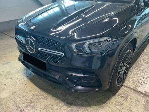 Melns Mercedes-Benz GLE 400 2022 Viļņa, ar dzinēja tilpumu 2.93 L un nobraukumu 175 tūkst. km par 46690 €, foto 3 vietnē AUTOMOTO.COM.LV