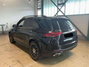 Melns Mercedes-Benz GLE 400 2022 Viļņa, ar dzinēja tilpumu 2.93 L un nobraukumu 175 tūkst. km par 46690 €, foto 9 vietnē AUTOMOTO.COM.LV