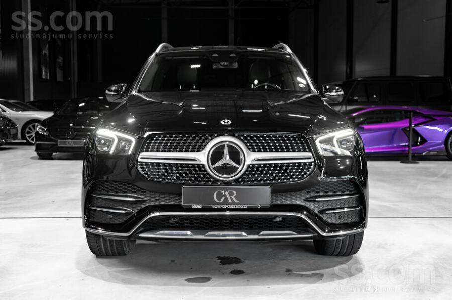 Melns Mercedes-Benz GLE 400 2023 Rīga, ar dzinēja tilpumu 2.00 L un nobraukumu 30 tūkst. km par 63525 €, foto 3 vietnē AUTOMOTO.COM.LV