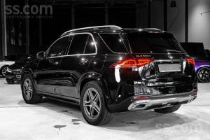 Melns Mercedes-Benz GLE 400 2023 Rīga, ar dzinēja tilpumu 2.00 L un nobraukumu 30 tūkst. km par 63525 €, foto 7 vietnē AUTOMOTO.COM.LV