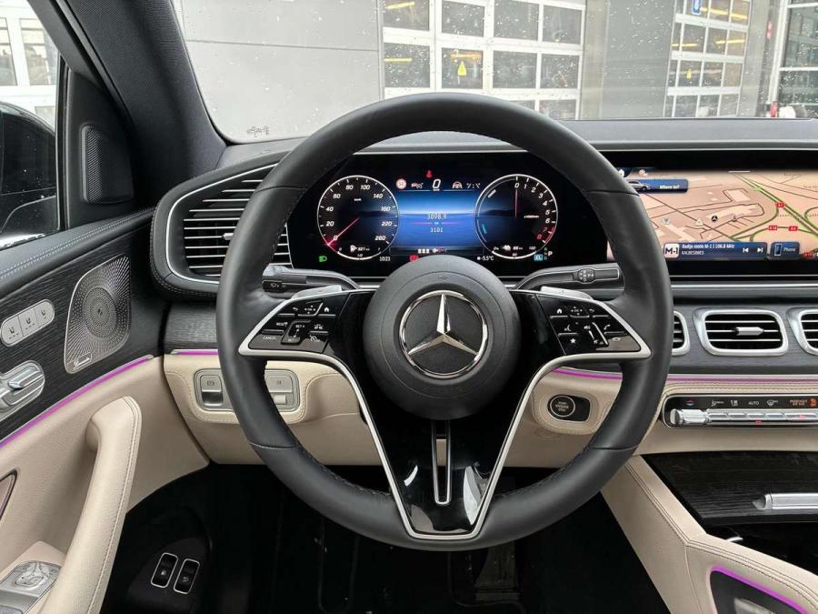 Melns Mercedes-Benz GLE 400 2025 Viļņa, ar dzinēja tilpumu 2.00 L un nobraukumu 10 tūkst. km par 94900 €, foto 19 vietnē AUTOMOTO.COM.LV