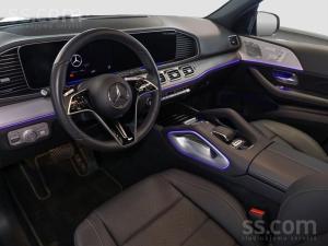 Melns Mercedes-Benz GLE 400 2025 Rīga, ar dzinēja tilpumu 2.00 L un nobraukumu 10 tūkst. km par 86990 €, foto 4 vietnē AUTOMOTO.COM.LV