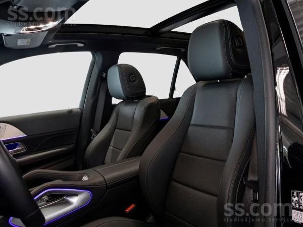 Black Mercedes-Benz GLE 400 2025 in Riga, with an engine capacity of 2.00 L and mileage of 10 thousand km for 86990 €, photo 5 on AUTOMOTO.COM.LV