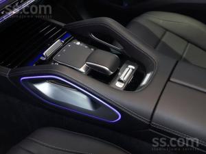 Melns Mercedes-Benz GLE 400 2025 Rīga, ar dzinēja tilpumu 2.00 L un nobraukumu 10 tūkst. km par 86990 €, foto 6 vietnē AUTOMOTO.COM.LV