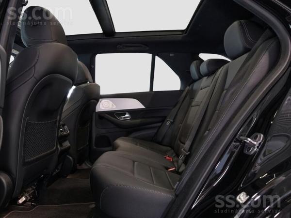 Black Mercedes-Benz GLE 400 2025 in Riga, with an engine capacity of 2.00 L and mileage of 10 thousand km for 86990 €, photo 10 on AUTOMOTO.COM.LV