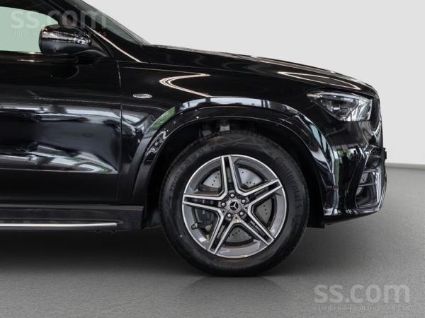 Black Mercedes-Benz GLE 400 2025 in Riga, with an engine capacity of 2.00 L and mileage of 10 thousand km for 86990 €, photo 11 on AUTOMOTO.COM.LV