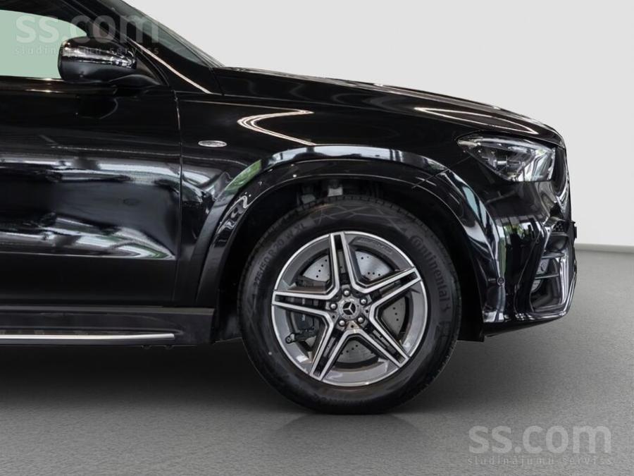 Melns Mercedes-Benz GLE 400 2025 Rīga, ar dzinēja tilpumu 2.00 L un nobraukumu 10 tūkst. km par 86990 €, foto 11 vietnē AUTOMOTO.COM.LV
