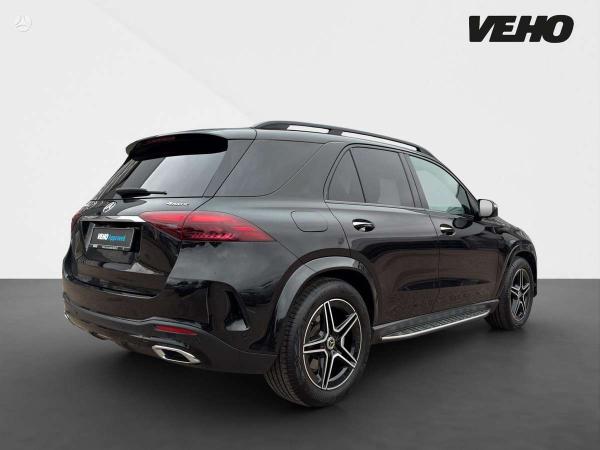 Melns Mercedes-Benz GLE 400 2023 Viļņa, ar dzinēja tilpumu 2.00 L un nobraukumu 93 tūkst. km par 66600 €, foto 5 vietnē AUTOMOTO.COM.LV