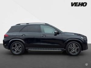 Black Mercedes-Benz GLE 400 2023 in Vilnius, with an engine capacity of 2.00 L and mileage of 93 thousand km for 66600 €, photo 7 on AUTOMOTO.COM.LV