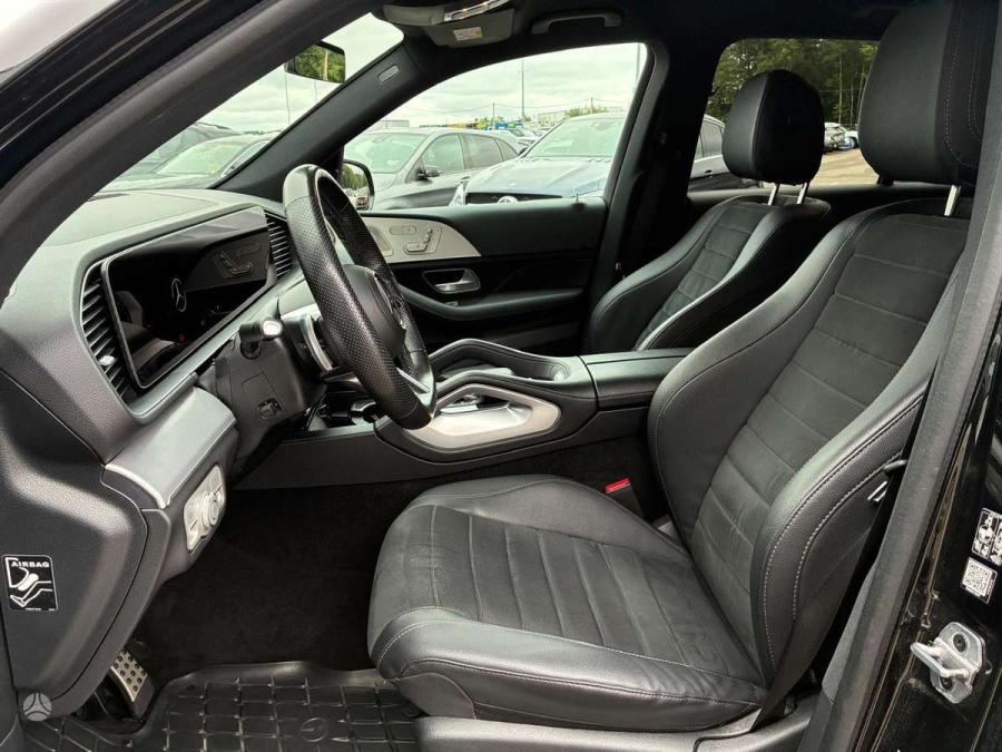 Black Mercedes-Benz GLE 400 2023 in Vilnius, with an engine capacity of 2.00 L and mileage of 93 thousand km for 66600 €, photo 16 on AUTOMOTO.COM.LV