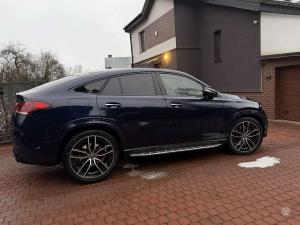 Zils Mercedes-Benz GLE 400 2021 Utena, ar dzinēja tilpumu 3.00 L un nobraukumu 86 tūkst. km par 67000 €, foto 6 vietnē AUTOMOTO.COM.LV