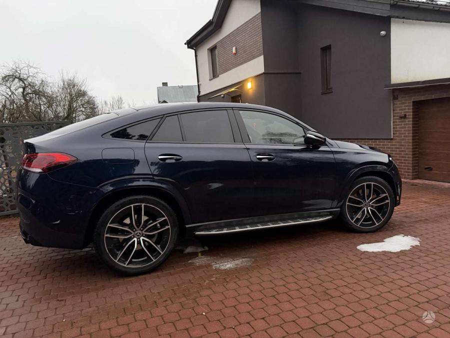 Zils Mercedes-Benz GLE 400 2021 Utena, ar dzinēja tilpumu 3.00 L un nobraukumu 86 tūkst. km par 67000 €, foto 6 vietnē AUTOMOTO.COM.LV