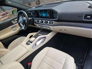 Zils Mercedes-Benz GLE 400 2021 Utena, ar dzinēja tilpumu 2.93 L un nobraukumu 106 tūkst. km par 55000 €, foto 9 vietnē AUTOMOTO.COM.LV