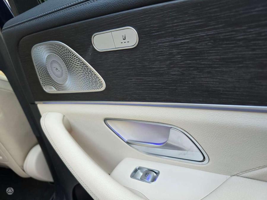 Zils Mercedes-Benz GLE 400 2021 Utena, ar dzinēja tilpumu 2.93 L un nobraukumu 106 tūkst. km par 55000 €, foto 16 vietnē AUTOMOTO.COM.LV