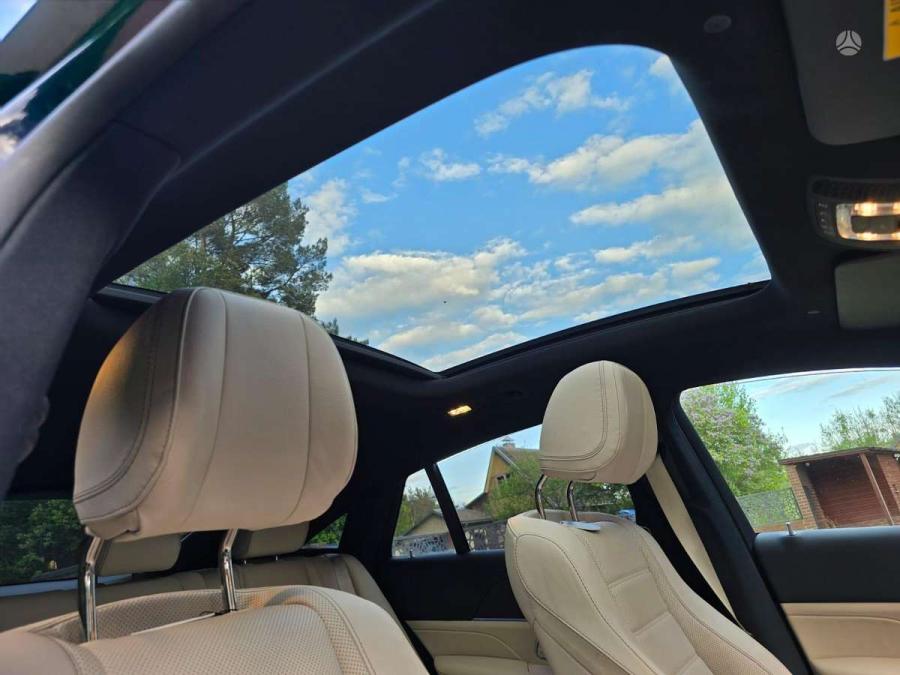 Zils Mercedes-Benz GLE 400 2021 Utena, ar dzinēja tilpumu 2.93 L un nobraukumu 106 tūkst. km par 55000 €, foto 21 vietnē AUTOMOTO.COM.LV