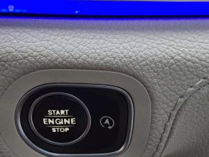 Zils Mercedes-Benz GLE 400 2021 Utena, ar dzinēja tilpumu 2.93 L un nobraukumu 106 tūkst. km par 55000 €, foto 23 vietnē AUTOMOTO.COM.LV