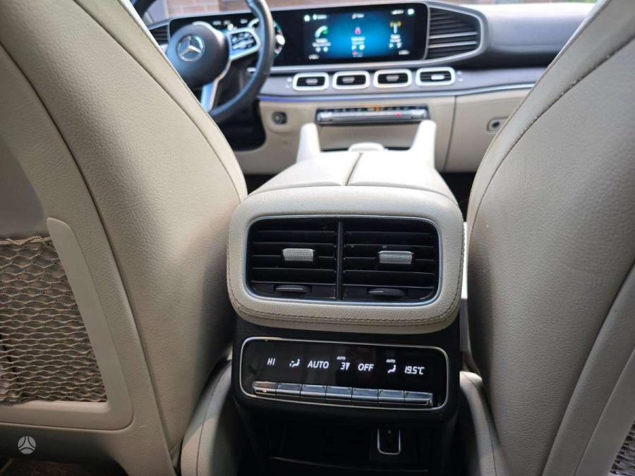 Zils Mercedes-Benz GLE 400 2021 Utena, ar dzinēja tilpumu 2.93 L un nobraukumu 106 tūkst. km par 55000 €, foto 26 vietnē AUTOMOTO.COM.LV