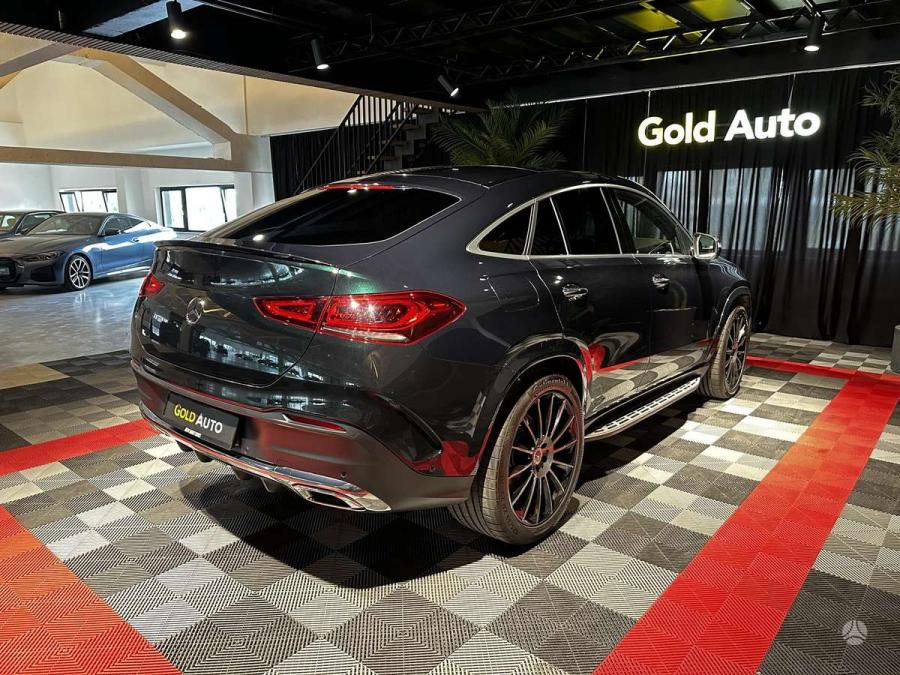 Green Mercedes-Benz GLE 400 2020 in Vilnius, with an engine capacity of 2.93 L and mileage of 95 thousand km for 75000 €, photo 4 on AUTOMOTO.COM.LV