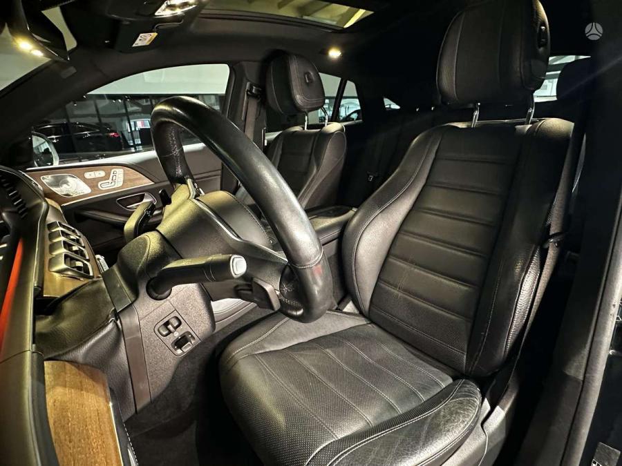 Green Mercedes-Benz GLE 400 2020 in Vilnius, with an engine capacity of 2.93 L and mileage of 95 thousand km for 75000 €, photo 19 on AUTOMOTO.COM.LV