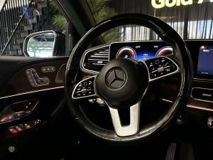 Green Mercedes-Benz GLE 400 2020 in Vilnius, with an engine capacity of 2.93 L and mileage of 95 thousand km for 75000 €, photo 37 on AUTOMOTO.COM.LV