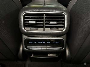 Green Mercedes-Benz GLE 400 2020 in Vilnius, with an engine capacity of 2.93 L and mileage of 95 thousand km for 75000 €, photo 38 on AUTOMOTO.COM.LV