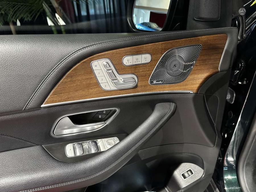 Green Mercedes-Benz GLE 400 2020 in Vilnius, with an engine capacity of 2.93 L and mileage of 95 thousand km for 75000 €, photo 44 on AUTOMOTO.COM.LV