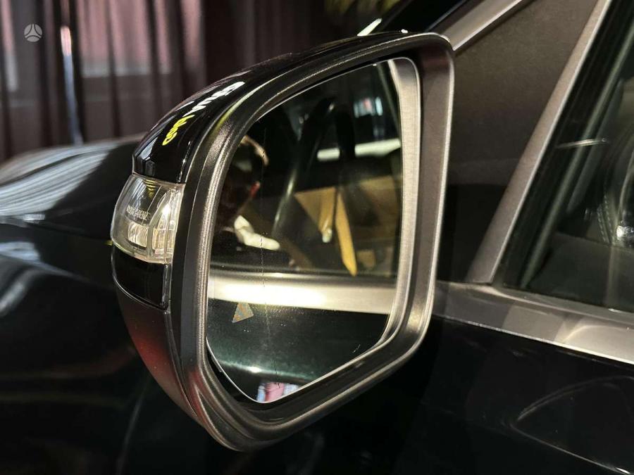 Green Mercedes-Benz GLE 400 2020 in Vilnius, with an engine capacity of 2.93 L and mileage of 95 thousand km for 75000 €, photo 47 on AUTOMOTO.COM.LV