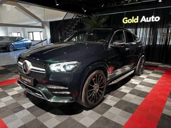 Zaļš Mercedes-Benz GLE 400 2020 Viļņa, ar dzinēja tilpumu 2.93 L un nobraukumu 95 tūkst. km par 75000 €, foto 1 vietnē AUTOMOTO.COM.LV
