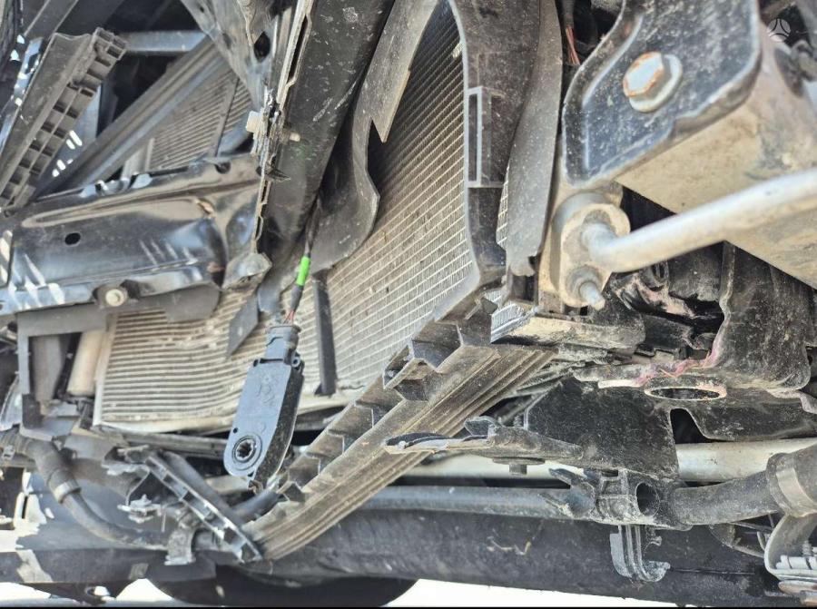 Green Mercedes-Benz GLE 400 2023 in Klaipeda, with an engine capacity of 2.93 L and mileage of 58 thousand km for 12700 €, photo 19 on AUTOMOTO.COM.LV