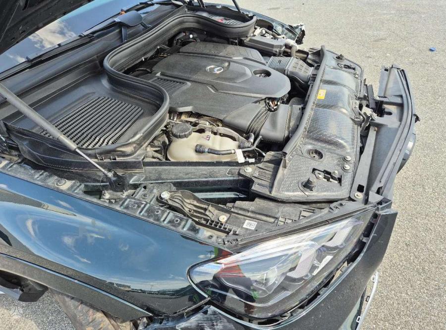 Green Mercedes-Benz GLE 400 2023 in Klaipeda, with an engine capacity of 2.93 L and mileage of 58 thousand km for 12700 €, photo 23 on AUTOMOTO.COM.LV