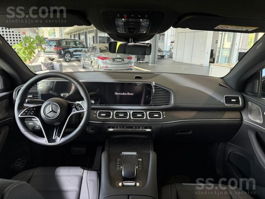 Grey Mercedes-Benz GLE 400 2026 in Liepaja, with an engine capacity of 2.00 L and mileage of 0 thousand km for 97000 €, photo 6 on AUTOMOTO.COM.LV