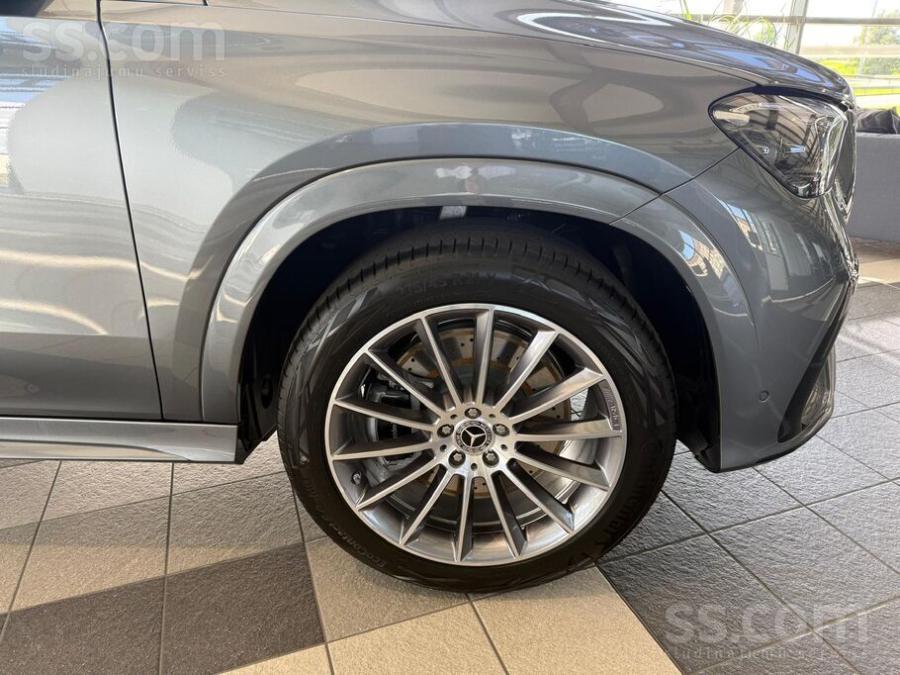 Grey Mercedes-Benz GLE 400 2026 in Liepaja, with an engine capacity of 2.00 L and mileage of 0 thousand km for 97000 €, photo 11 on AUTOMOTO.COM.LV
