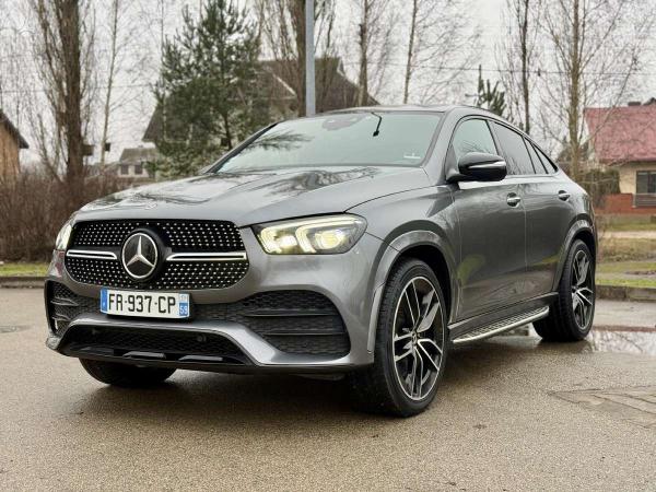 Pelēks Mercedes-Benz GLE 400 2020 Tauragė, ar dzinēja tilpumu 2.93 L un nobraukumu 200 tūkst. km par 48900 €, foto 3 vietnē AUTOMOTO.COM.LV