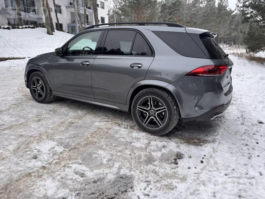Grey Mercedes-Benz GLE 400 2020 in Riga, with an engine capacity of 3.00 L and mileage of 119 thousand km for 57900 €, photo 8 on AUTOMOTO.COM.LV