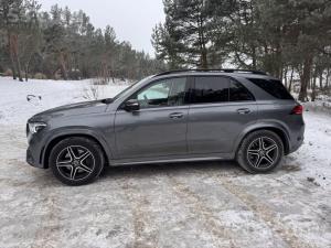 Grey Mercedes-Benz GLE 400 2020 in Riga, with an engine capacity of 3.00 L and mileage of 119 thousand km for 57900 €, photo 10 on AUTOMOTO.COM.LV