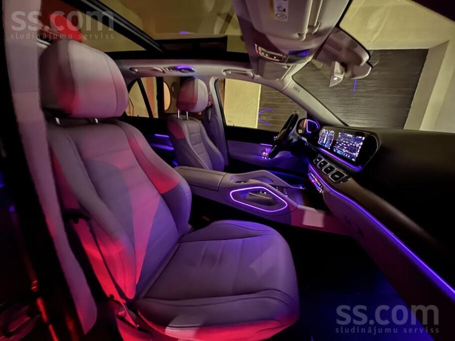 Grey Mercedes-Benz GLE 400 2020 in Riga, with an engine capacity of 3.00 L and mileage of 119 thousand km for 57900 €, photo 12 on AUTOMOTO.COM.LV