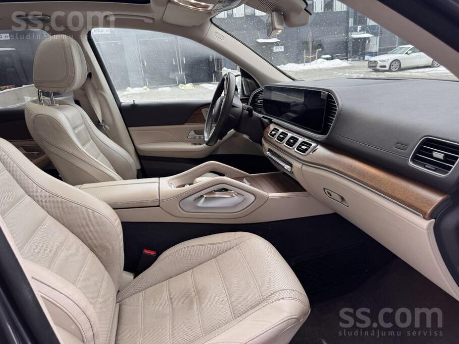 Grey Mercedes-Benz GLE 400 2020 in Riga, with an engine capacity of 3.00 L and mileage of 119 thousand km for 57900 €, photo 18 on AUTOMOTO.COM.LV