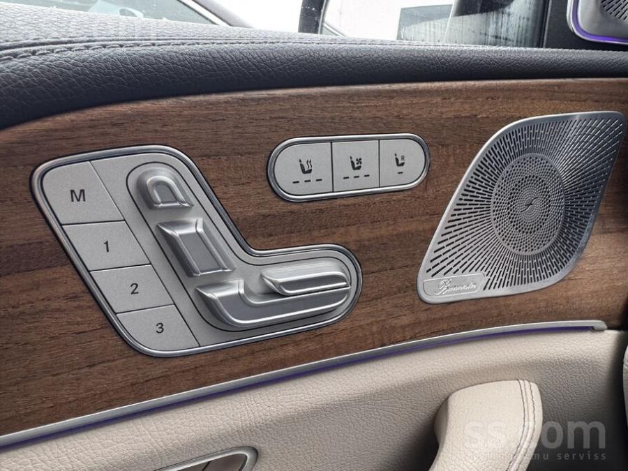 Grey Mercedes-Benz GLE 400 2020 in Riga, with an engine capacity of 3.00 L and mileage of 119 thousand km for 57900 €, photo 19 on AUTOMOTO.COM.LV